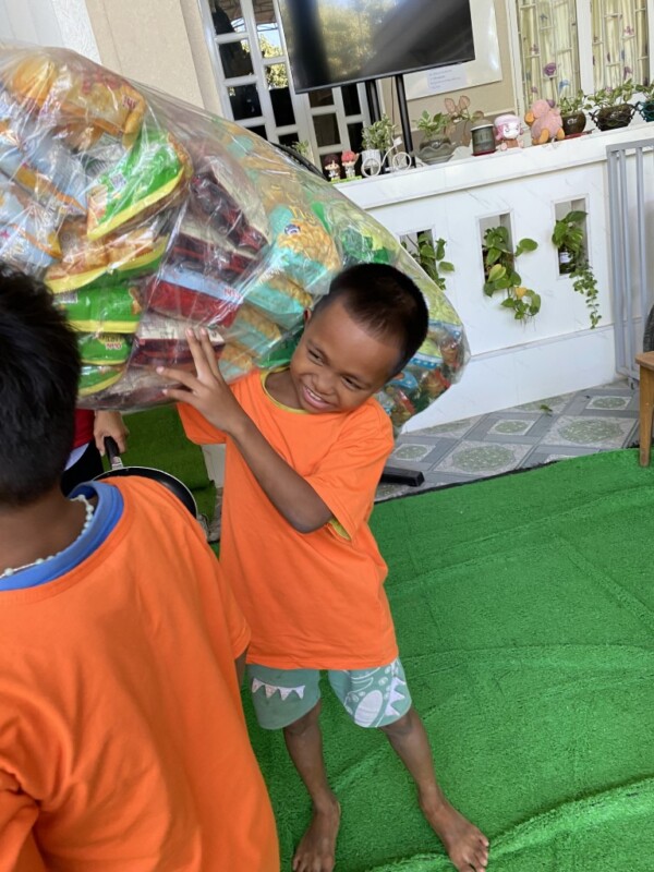 Lots of Smiles at the Hy Vong Charity Home – Lovingkindness Vietnam